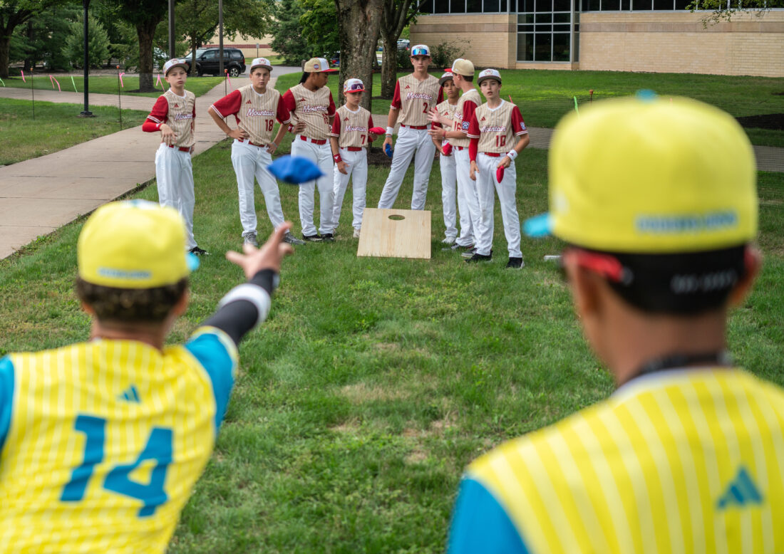 Grand Slam Parade draws families from near and far | News, Sports, Jobs ...
